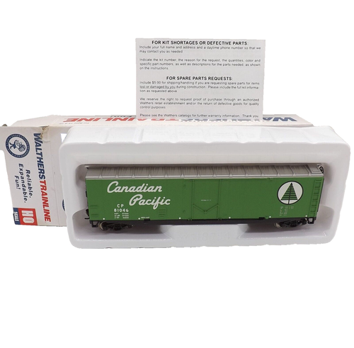 Walthers Trainline HO Scale CP Rail Model Railroad Train Green Box Car ...