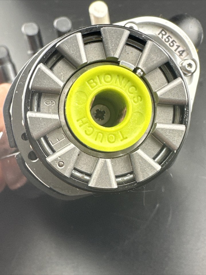 I-limb Ilimb Ultra Right prosthetic hand. Myoelectric Hand. Touch ...