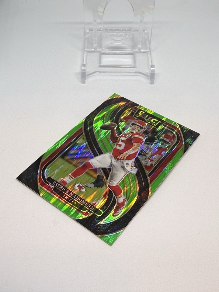 2024 Panini Select #120 Patrick Mahomes Neon Green Prizm Shock 451/499 ...