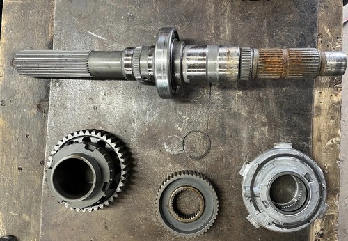 271D / 273D Transfer Case Main Shaft 2003-2012 Dodge Ram 2500 3500 OEM ...