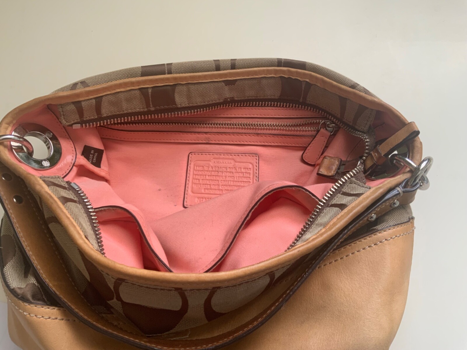 COACH Tan Signature Canvas Hobo Bag - Gem