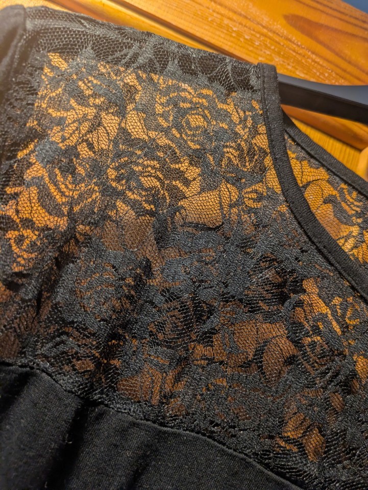 Black Lace Short Sleeve Round Neck Top Studio Size 14 | eBay UK