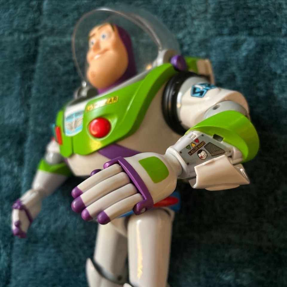 Mattel Toy Story Talking Buzz Lightyear Figure Works Collectible | eBay