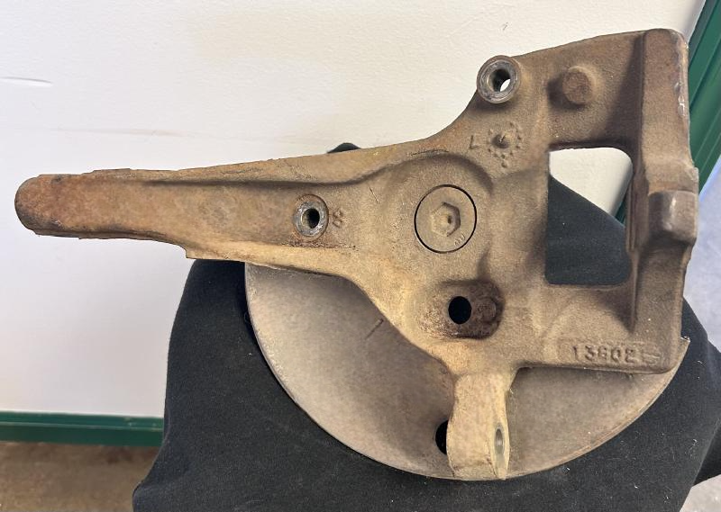 1998-2000 Ford Ranger Front Right Passenger Spindle/Knuckle 4x2 ...