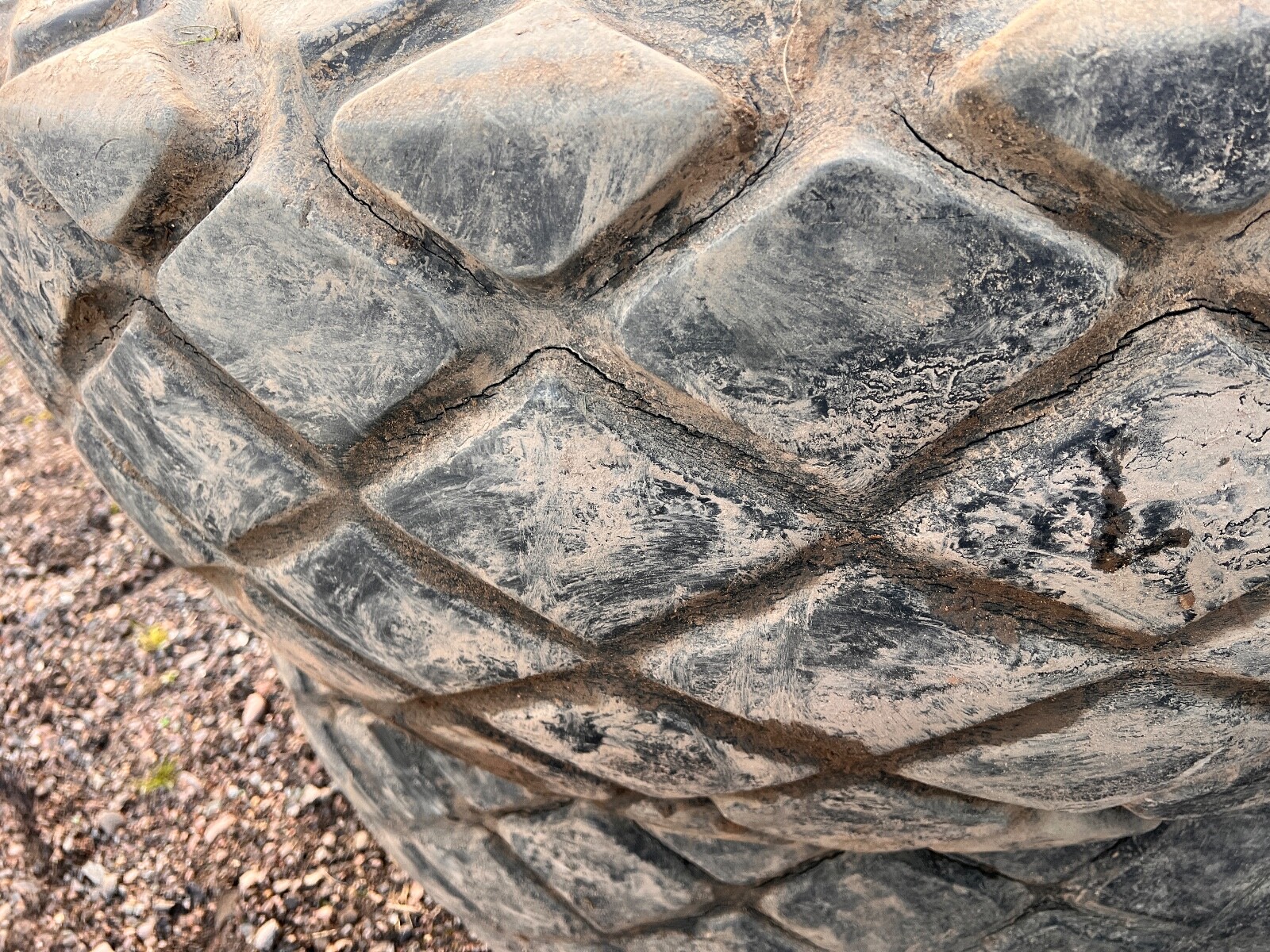 2x 23.1 / 26 turf tyres / grass tyres Goodyear, Used condition with ...