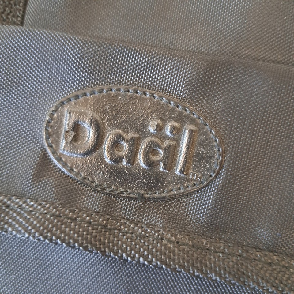 BLACK Daal Nylon STORAGE CASE FOR CASSETTE TAPES HOLDS 30 TAPES dtrc-30 ...