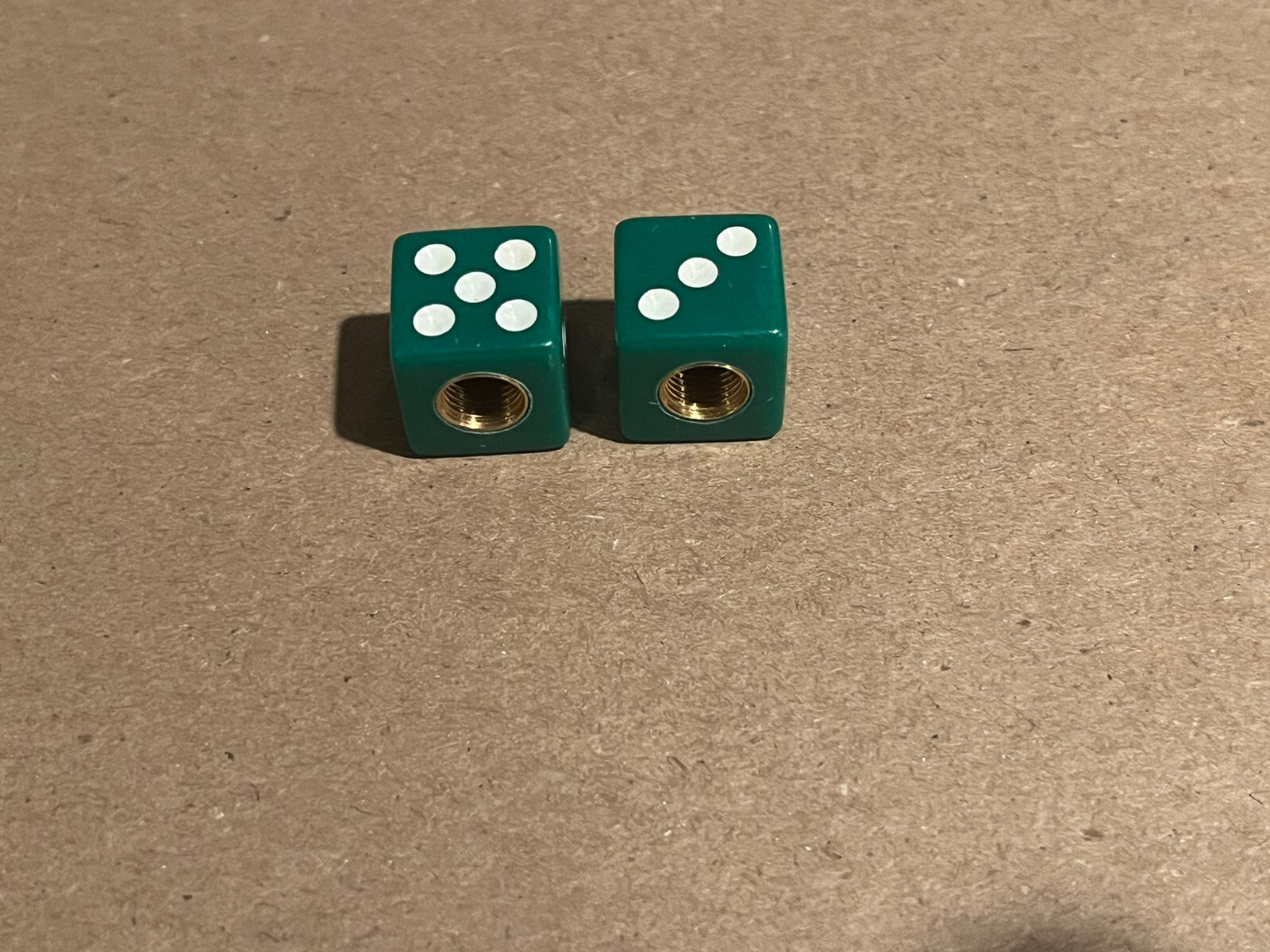 🍀DYNO DETOUR COMPE GT GREEN DICE VALVE DUST CAPS OLD SCHOOL BMX STREET ...