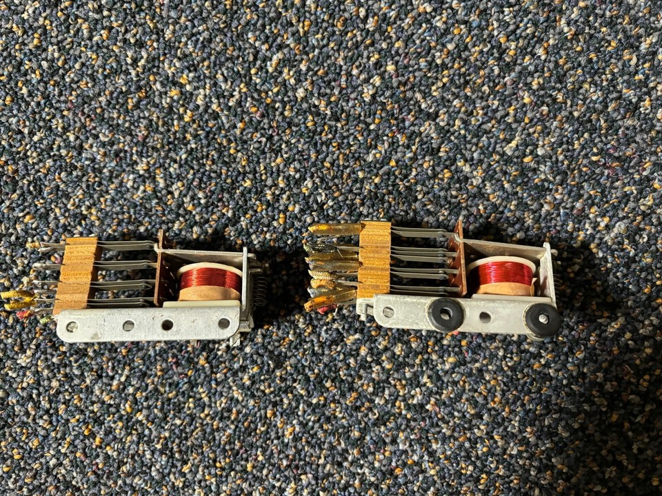 2- 1960'S BALLY PINBALL RELAY ASSEMBLIES # KKN-331 85 OHMS TESTED AS-IS ...