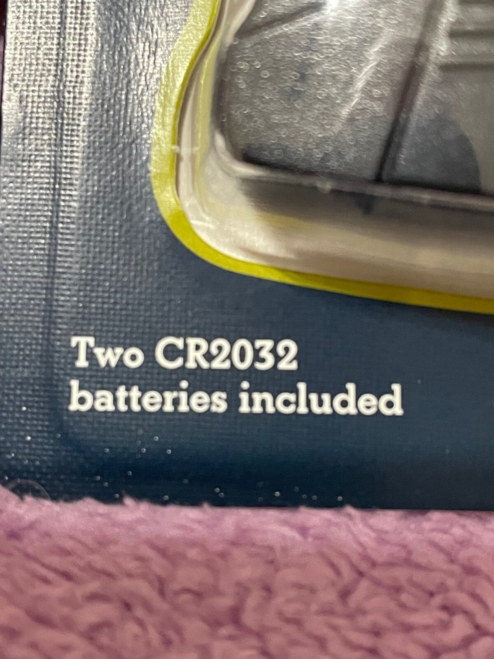 2 PC- Magellan Outdoors 3 LED Cap Light -Green Light- W/ Hat Clip And ...