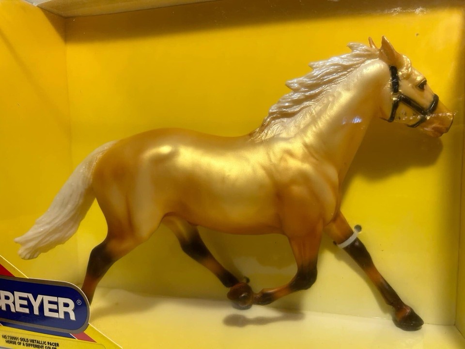 Breyer TRU Horse of a Different Color 730901 Gold Metallic Pacer Toys R ...