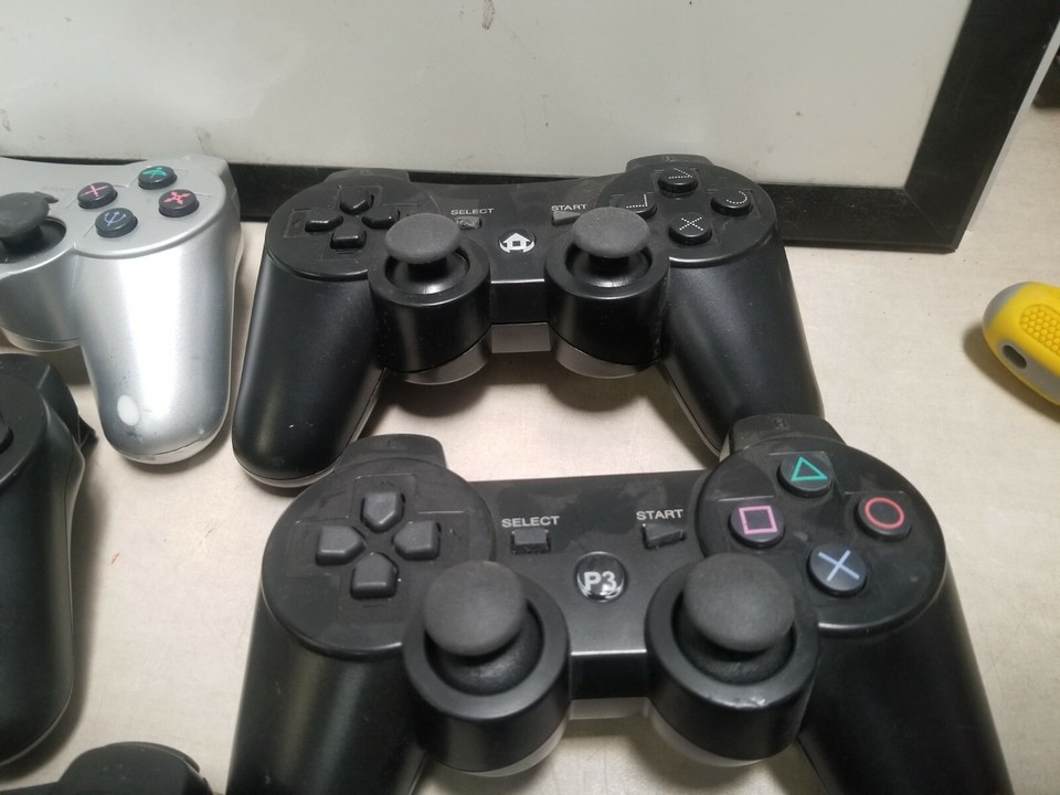 LOT OF 14 PS3 CONTROLLERS SOME GENERIC SOME OEM AS IS READ AD | eBay