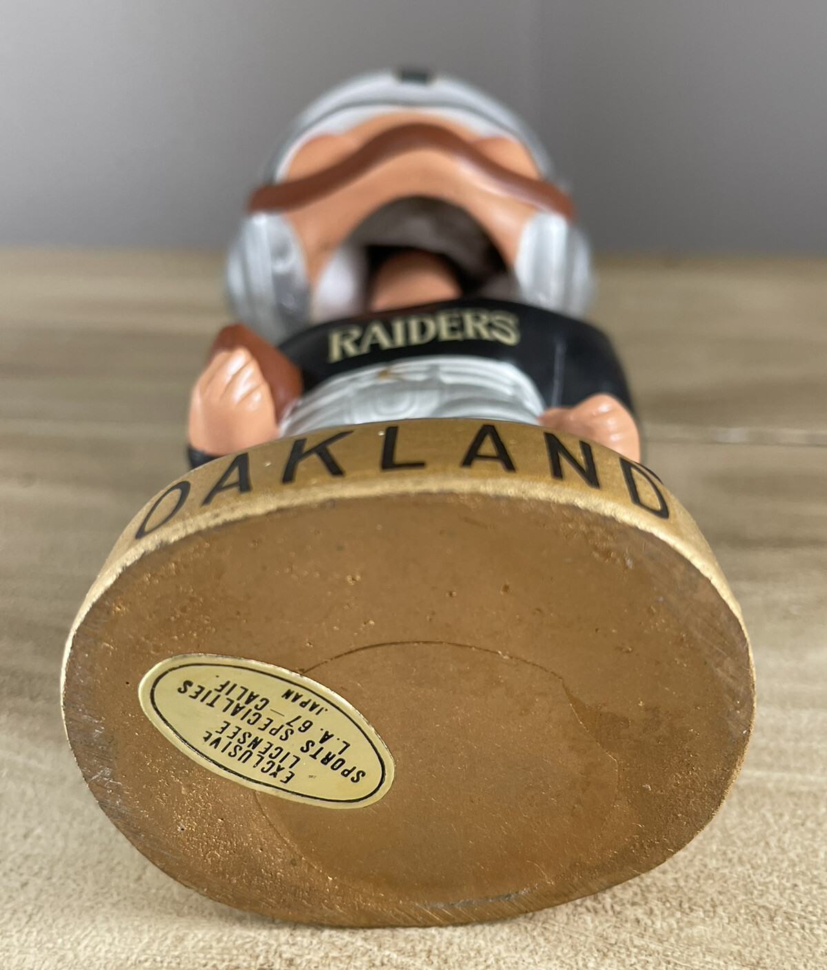 OAKLAND RAIDERS 1960’s Football Earpad Player GEM MINT Nodder ...