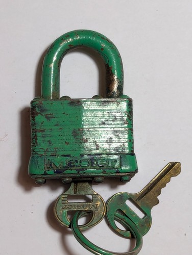 VINTAGE MASTER LOCK PADLOCK WITH 2 KEYS | eBay