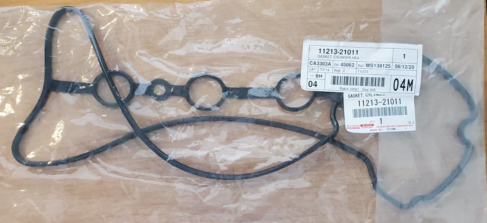 Toyota Prius Yaris XB 11213-21011 OEM Valve Cover Gasket & Spark Plug ...