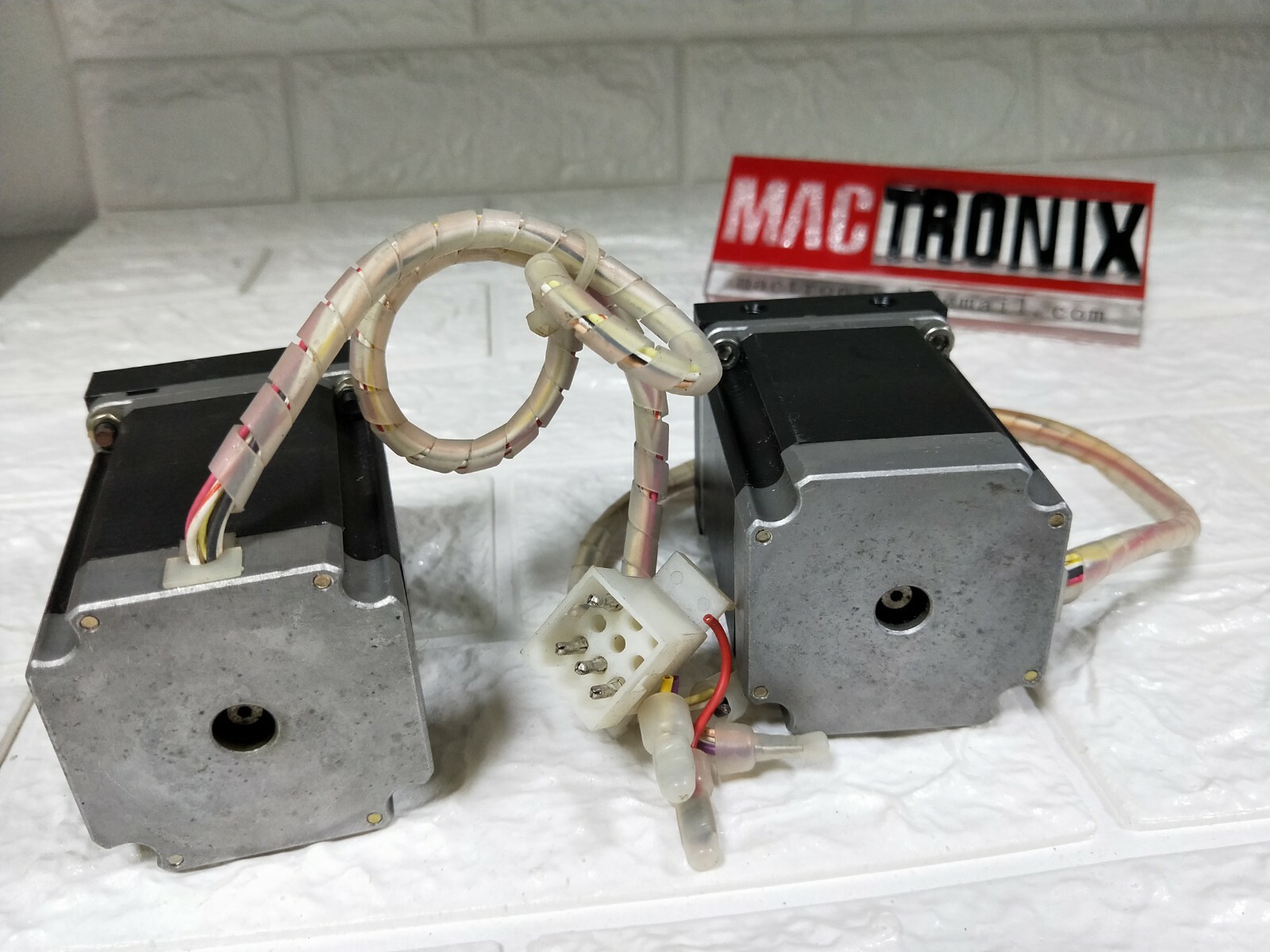 APPLIED MOTION HT23-400 HIGH TORQUE STEPPER MOTOR | eBay