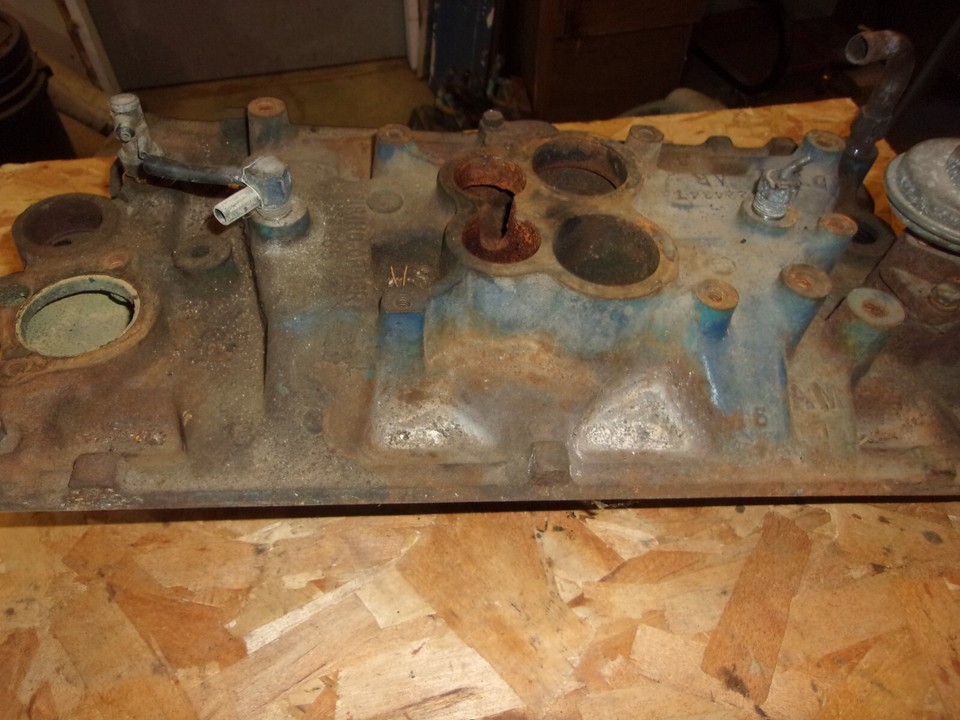 360-401 V8 AMC 3224347 4 Barrel Cast Iron Intake Manifold Jeep Javelin ...