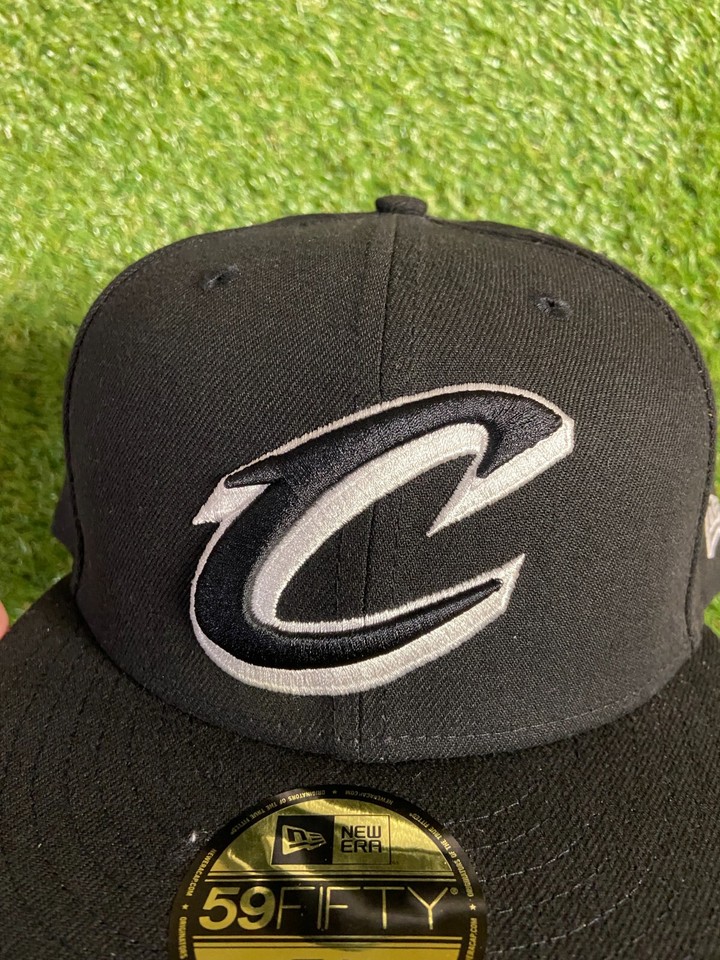 Cleveland Cavs New Era 59Fifty NBA Cap Men's Black & White Fitted Hat 7 ...