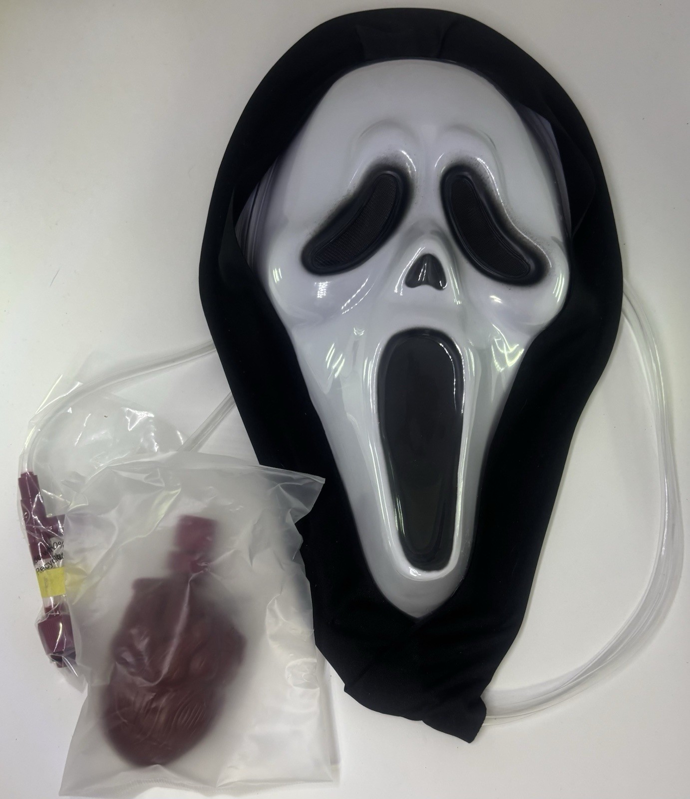 Scream Movie Ghost Face Bleeding Mask with Heart Blood Pump Halloween ...