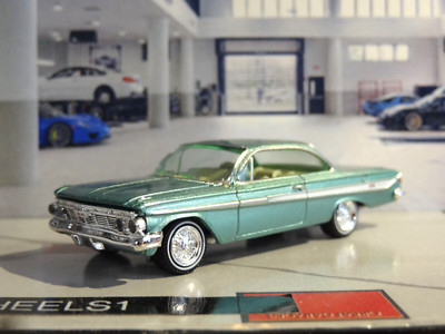 CLASSIC 1961 CHEVY IMPALA 409 V8 SS BUBBLE TOP 1/64 DIECAST DIORAMA ...
