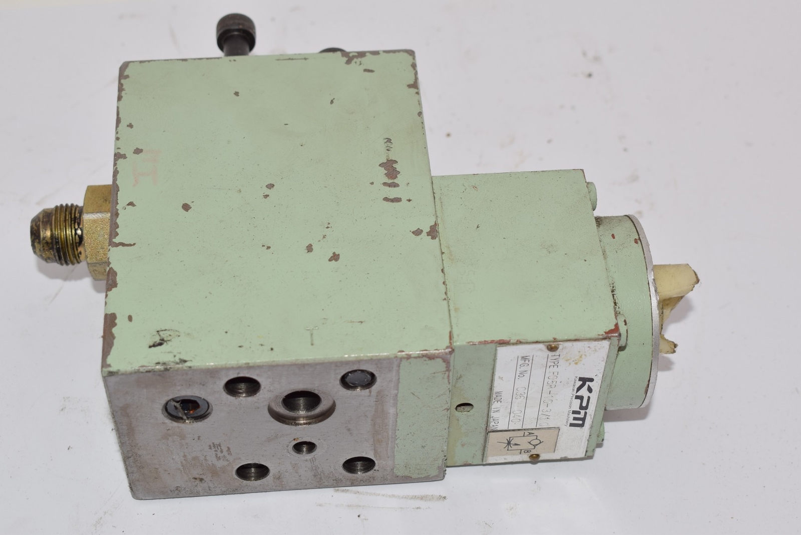 Kawasaki Precision KPM VBNJ-111J 36500116 Solenoid Valve FC5P-10-3/1Q ...