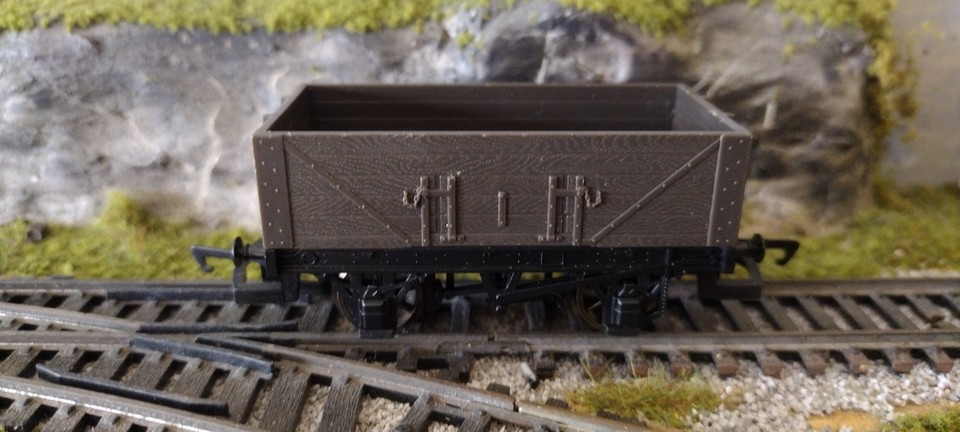 Hornby Thomas & Friends R 107 Thomas Open Wagon Troublesome Truck NR ...