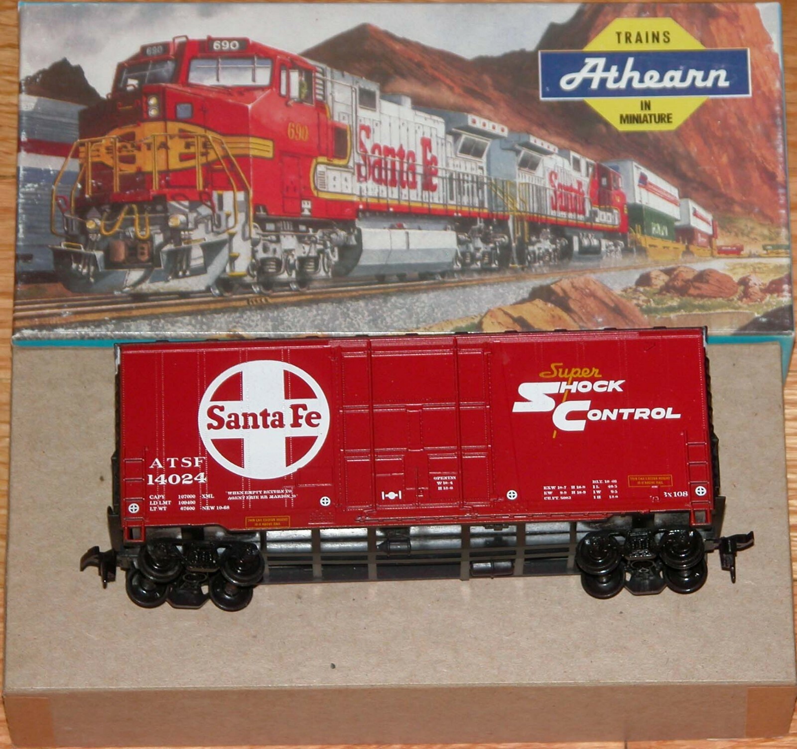HO ATHEARN 1965 40 FT HI CUBE BOX CAR SANTA FE ATSF 14024 RED BUILT | eBay