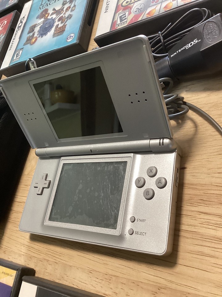 Nintendo DS Lite Gray Lot Bundle Console + 15Games + Chargers tested ...