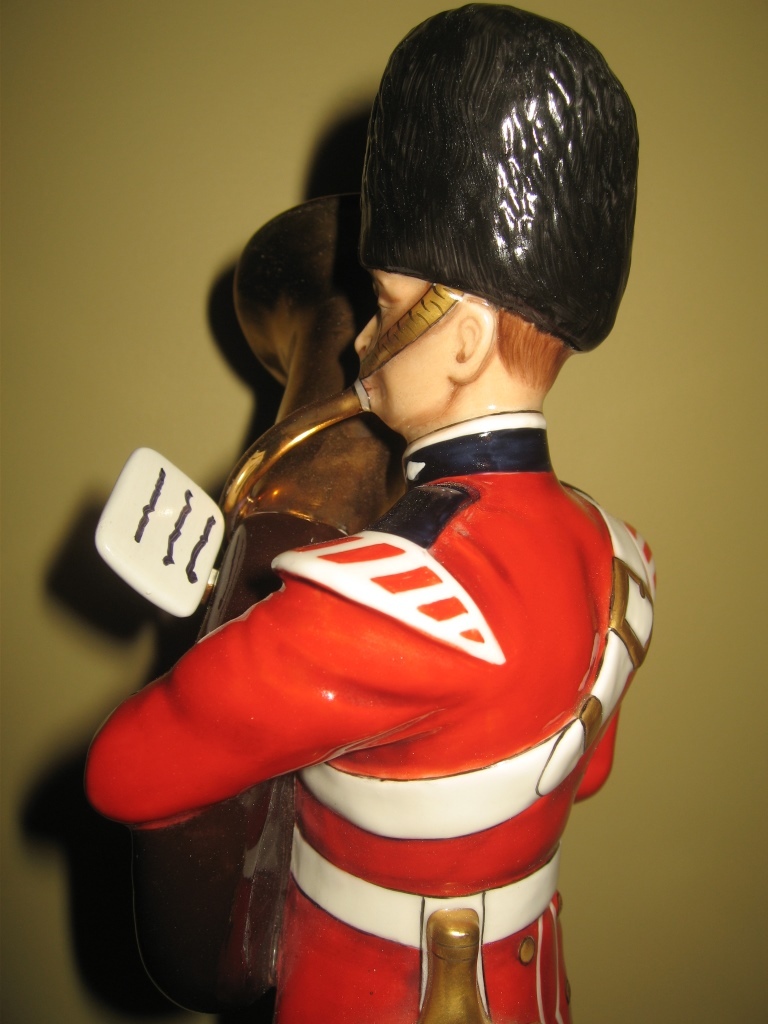 Michael Sutty porcelain soldier - Royal Regiment of Fusiliers Tuba ...