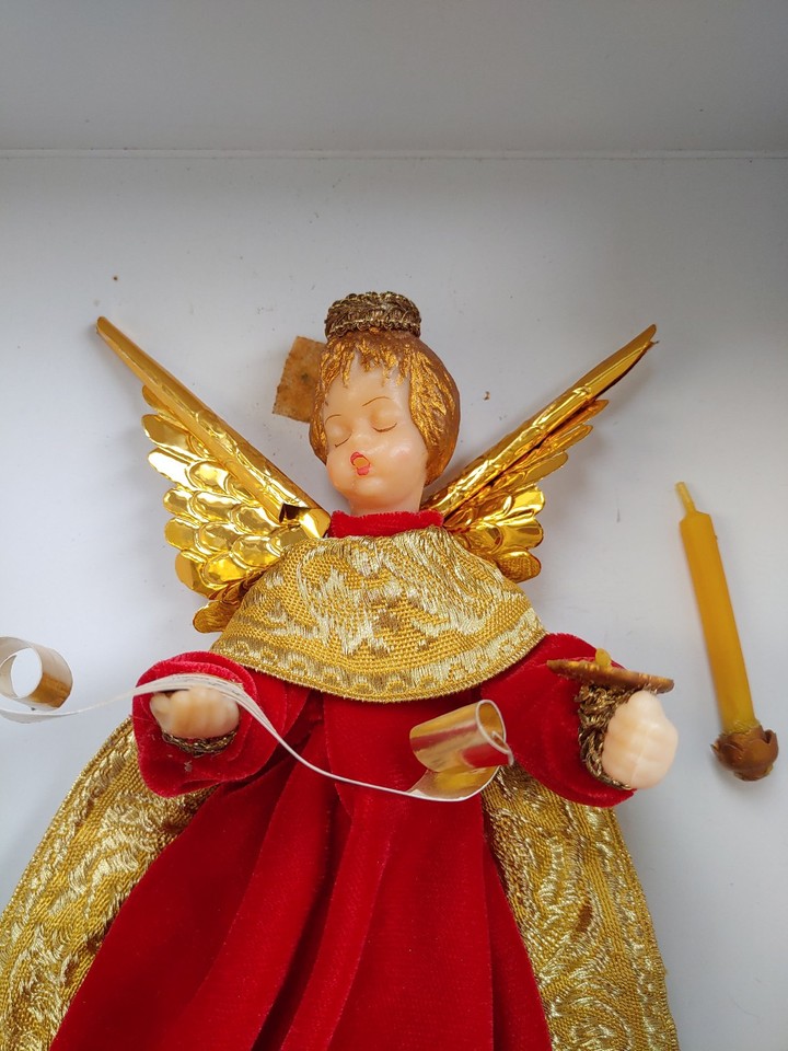 Koestel Wachsfigur Engel in rotem Samt mit goldenem Brokat, Kerze ...