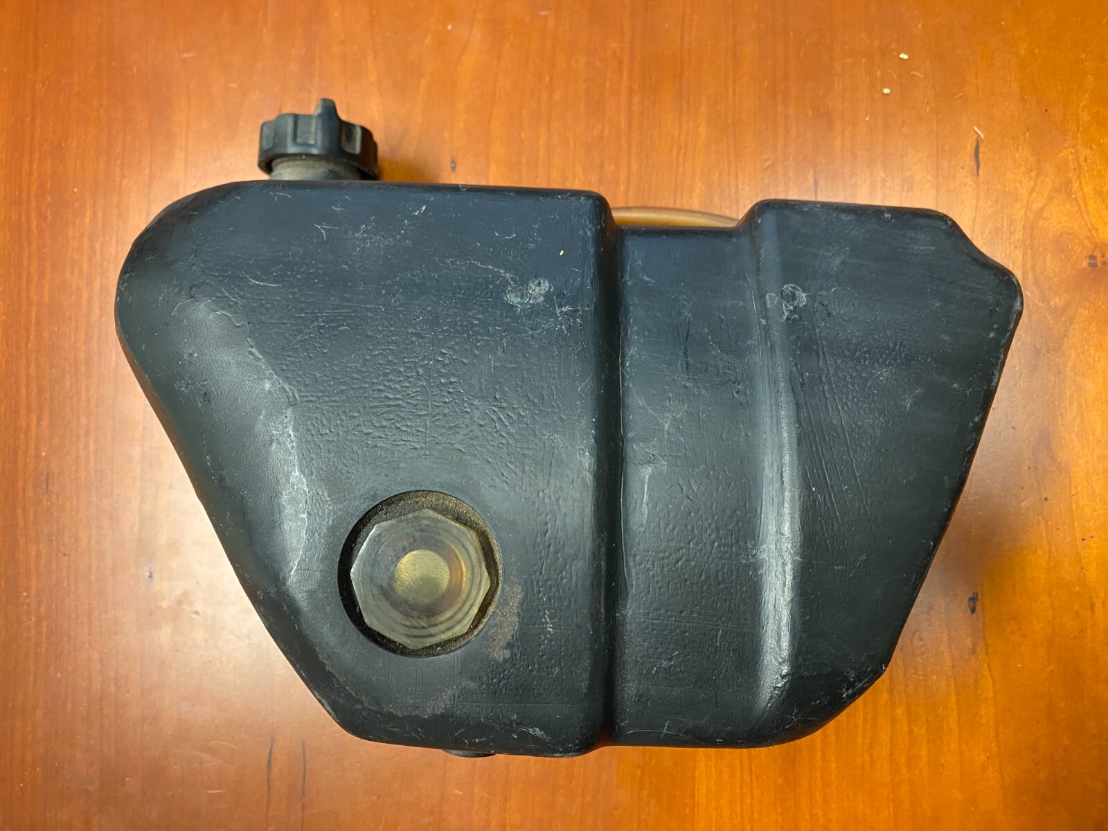 OIL TANK 52001-034 Very Good Condition KAWASAKI H1 500 D E F BOLT 1973 ...
