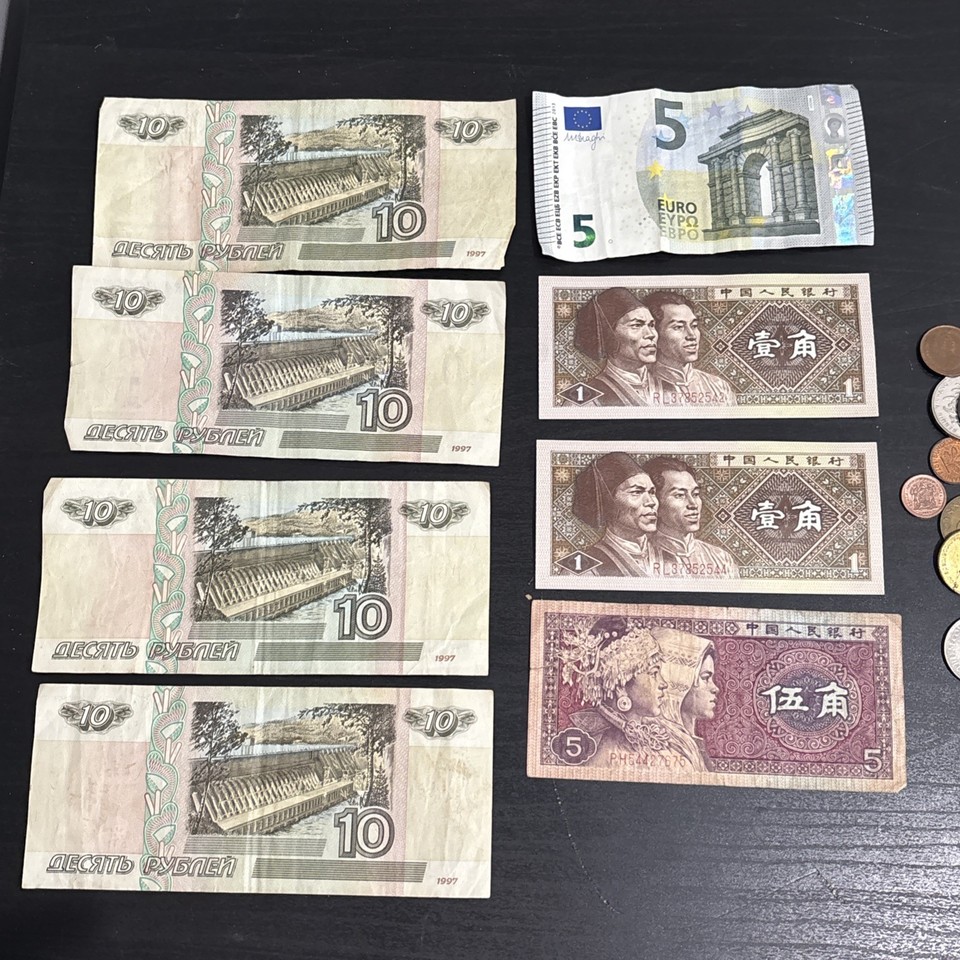 Mixed World Foreign Currency Lot 8 Paper Bills And 100+ Coins Unsorted ...