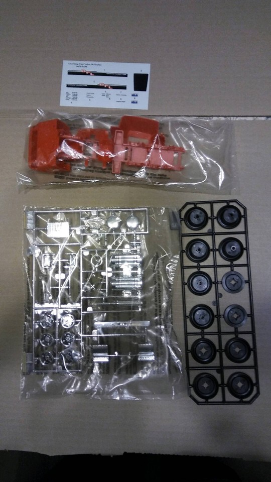 AMT ERTL G 1/32 Volvo N10 Truck and Reefer Trailer Kit made in 1994 ...