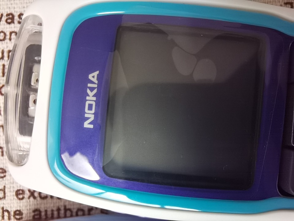 Nokia 3220 white blue red unlocked work with all sim cards keyboard ...