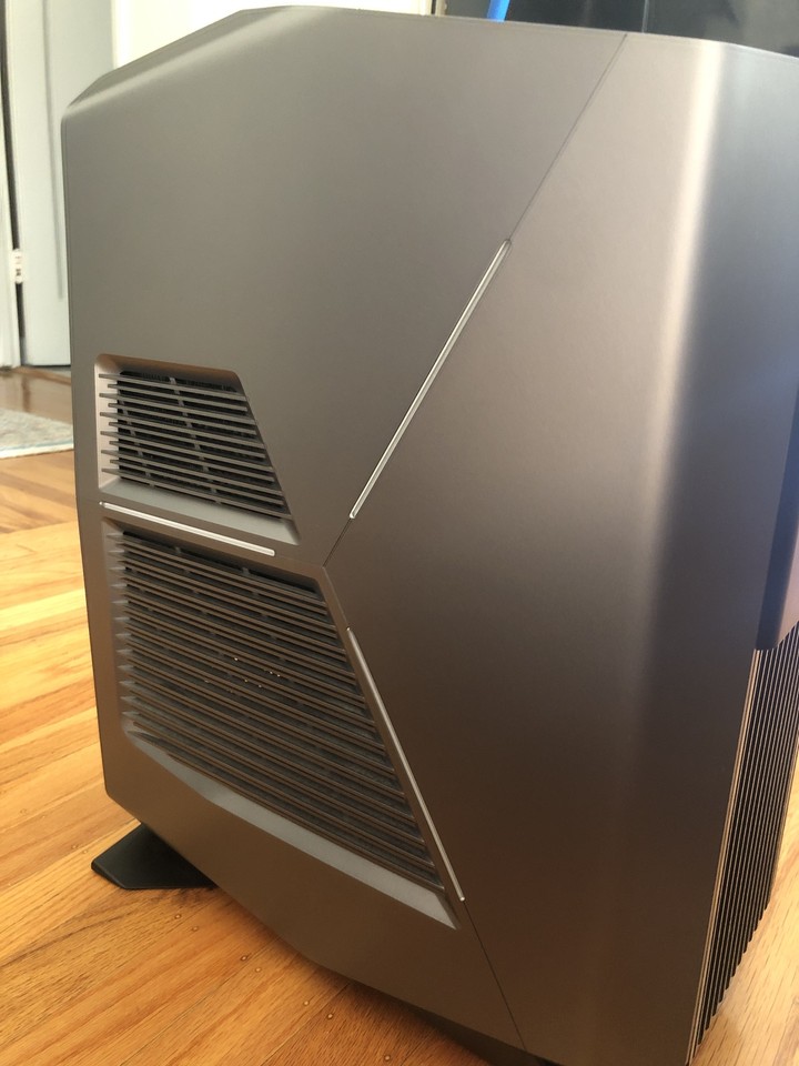 Alienware Aurora R6, 1TB, 16GB RAM, i7-7700, NVIDIA GeForce GTX 1070 ...