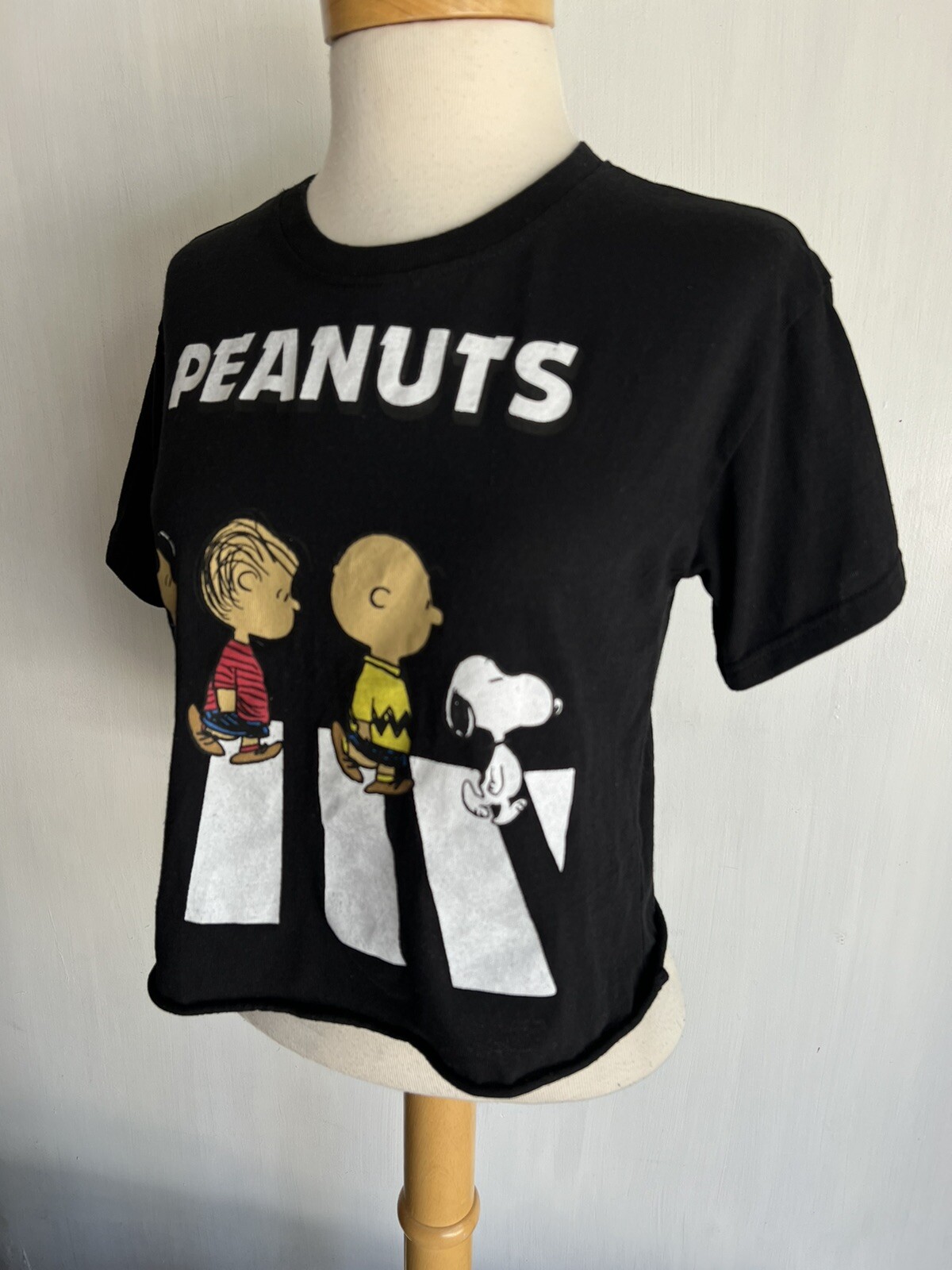 PEANUTS x THE BEATLES ABBEY ROAD (2021) Official Wome… - Gem