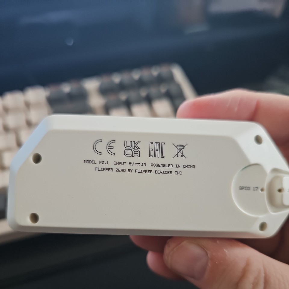 Flipper Zeros Portable Electronic Multi-Tool Educational (read ...