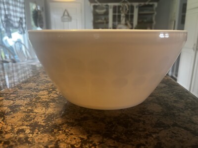Vintage Charm Inspired by Pyrex 10 cup Blue Dot Bowl. Light Blue Dots ...