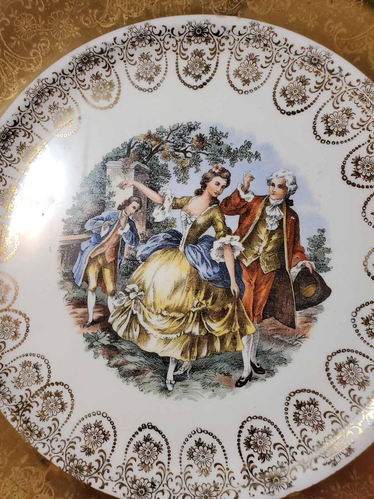 Supreme Chinaware Warr. 22kt Gold Rimmed 10" Plate With Colonial Scene ...