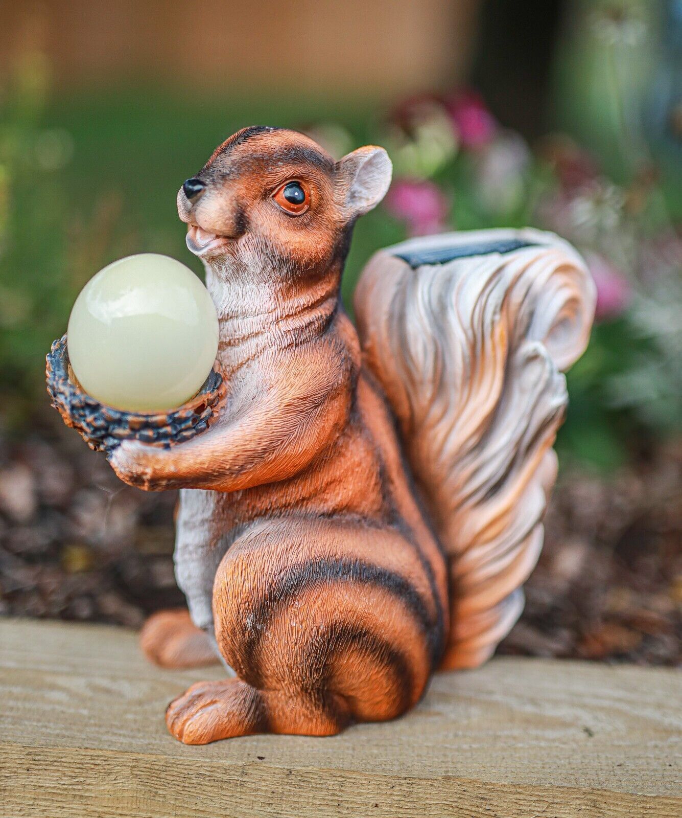 Solar Squirrel Garden Ornament LED Light Up Acorn Outdoor Decor Animal ...