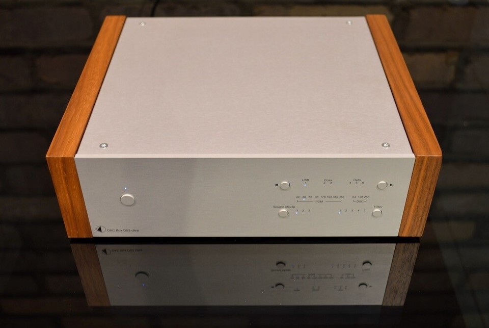 Pro-Ject Audio Systems DAC Box DS2 Ultra - Silver w/ Walnut Side Panels ...