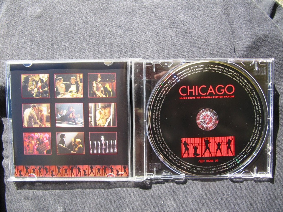 CHICAGO MOVIE SOUNDTRACK Catherine Zeta Jones Renee Zellweger Queen ...