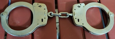 Handcuffs - Model 100