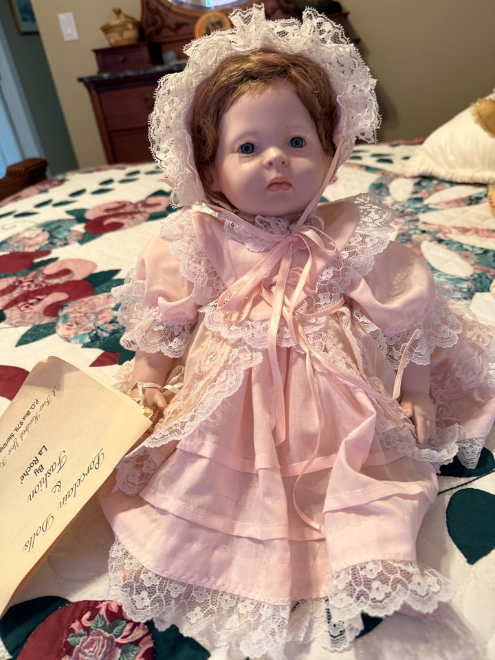 La Roche porcelain doll 1988 "Muffy" 15" | eBay