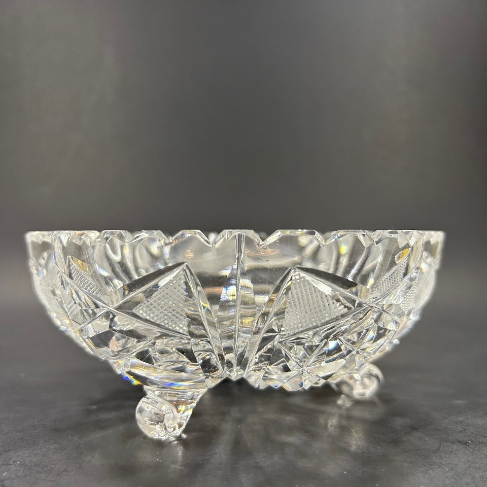 European Cut Crystal Nut Dish with Scalloped Toothed Edge 3 Applied ...