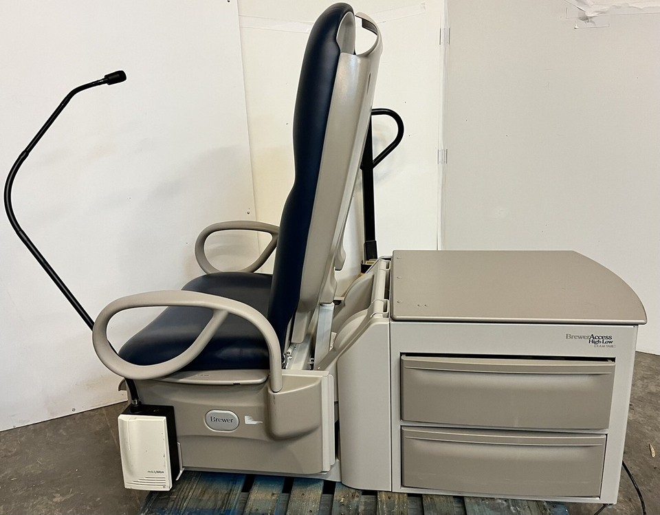 Brewer Access High-Low Exam Table model 6500 GOVERNMENT SURPLUS WE SHIP ...