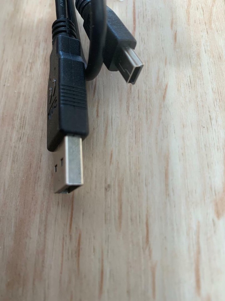 GENUINE GARMIN Sync Mini USB End connector Data Cable for Nuvi & Zumo ...