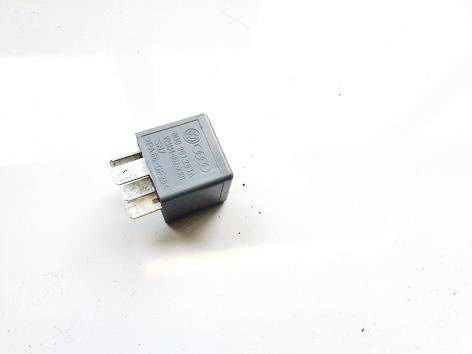 8d0951253a v23134-b52-x301 Relay module for Audi A6 2006 FR2382501-40 ...