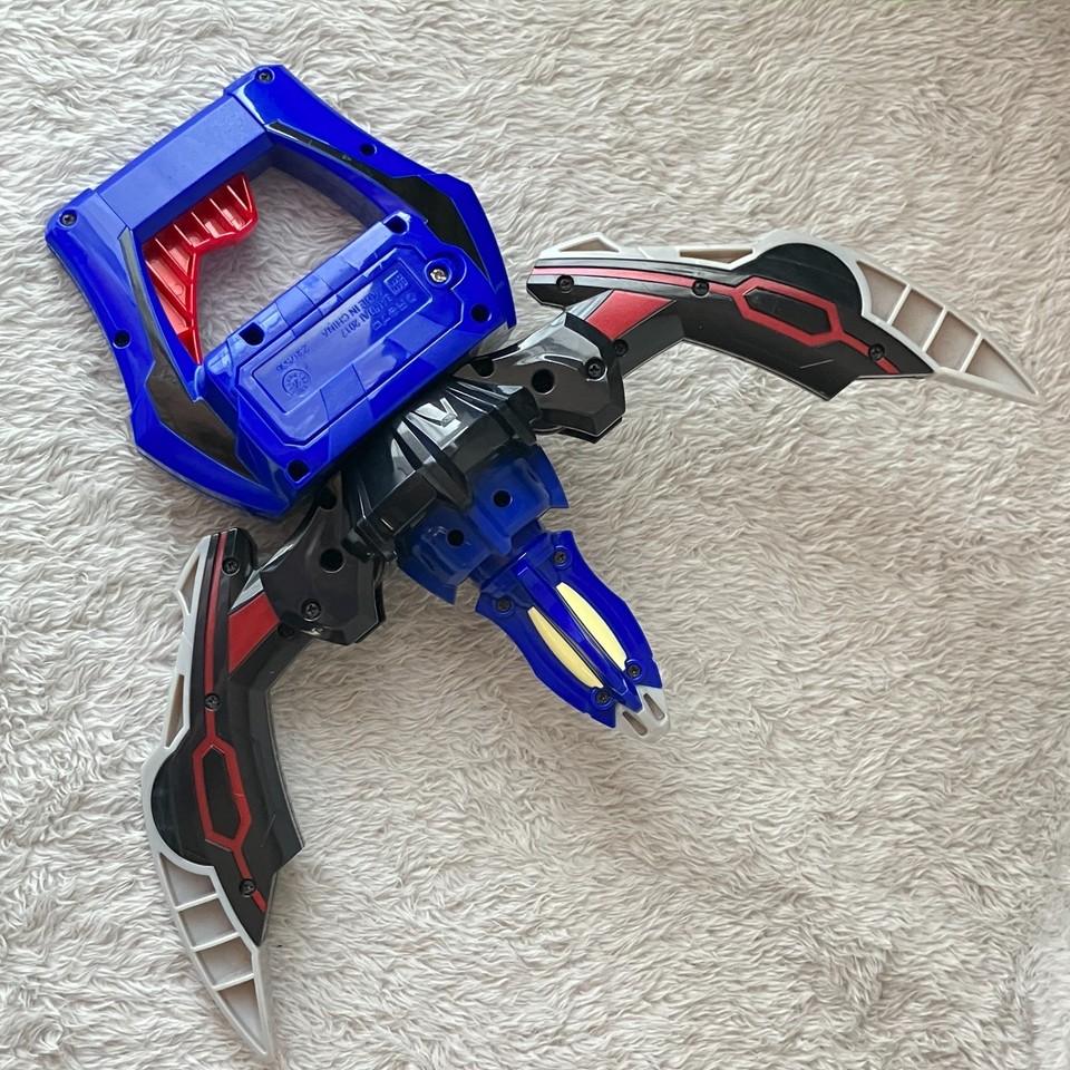 Bandai JAPAN DX Ultraman GEED Riser & Geed Claw & Ultra Capsule ...