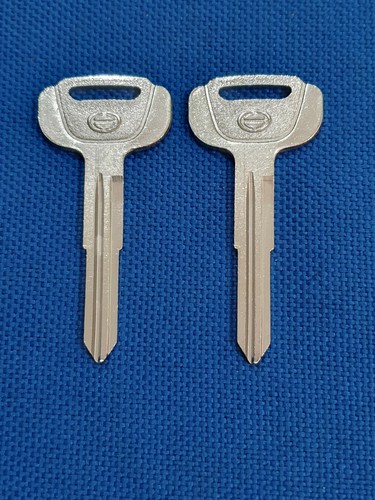 HINO 2005-2020 145 165 185 238 258 268 308 338 358 KEY BLANK SET NEW | eBay