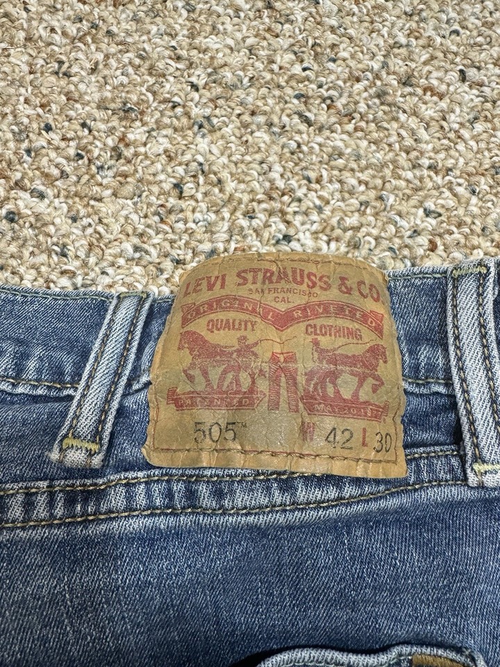Levi Mens 505 Jeans Size 42 x30 Regular Fit Straight Leg Zip Fly Blue ...